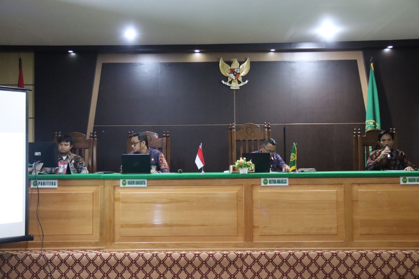 Rapat Tindak Lanjut Hasil Pengawasan Daerah Tahun 2024: Fokus pada Peningkatan Kinerja dan ...